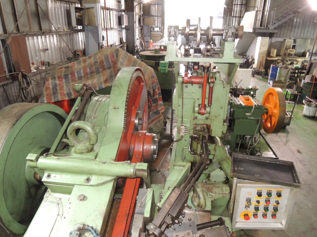 Higeland used thread rolling machine